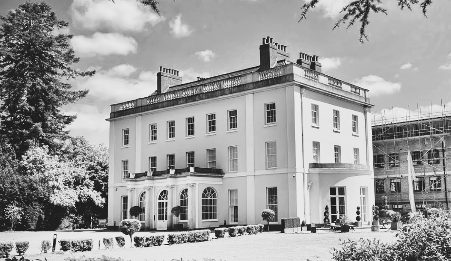 £800,000: Westhorpe House, Bucks - BloomSmith